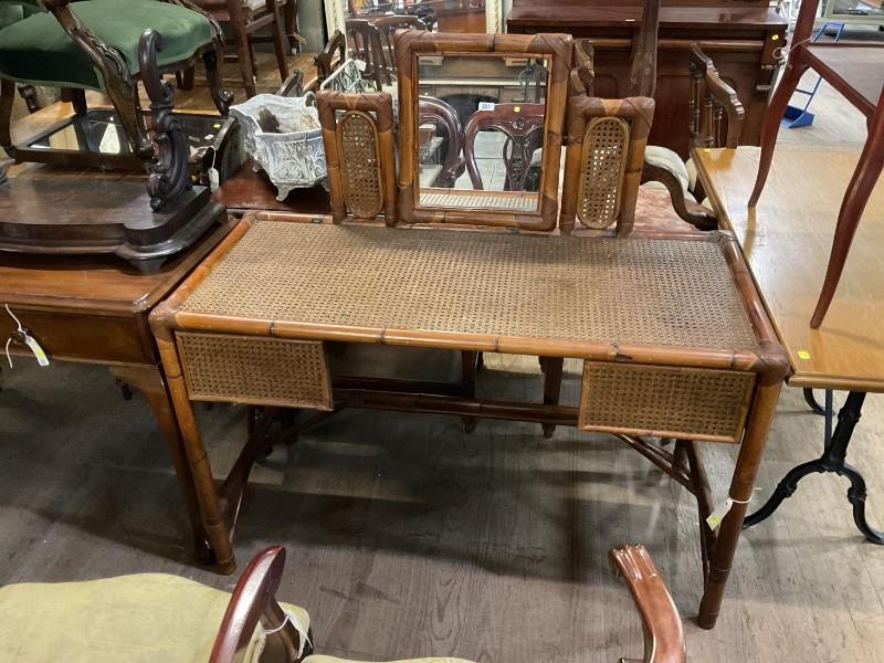 EJ Ainger Auctioneers and Valuers Item Detail