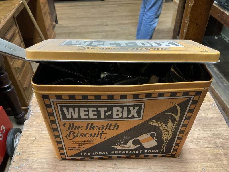 EJ Ainger Auctioneers and Valuers Item Detail